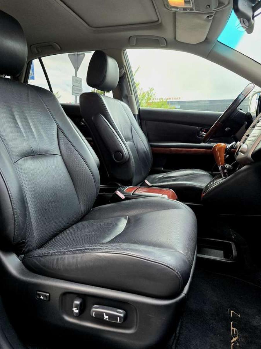 Balts Lexus RX 400h 2009 Tauragė, ar dzinēja tilpumu 3.30 L un nobraukumu 301 tūkst. km par 7200 €, foto 25 vietnē AUTOMOTO.COM.LV