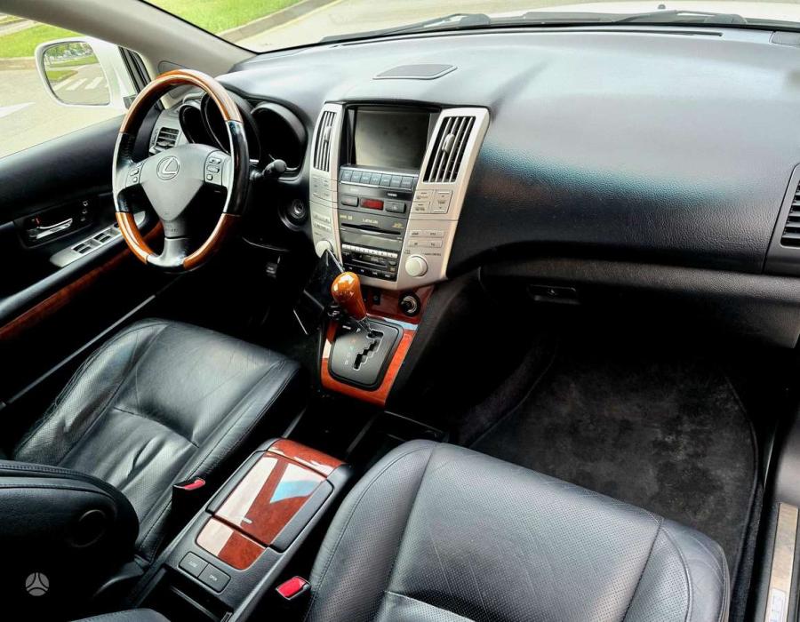 Balts Lexus RX 400h 2009 Tauragė, ar dzinēja tilpumu 3.30 L un nobraukumu 301 tūkst. km par 7200 €, foto 26 vietnē AUTOMOTO.COM.LV
