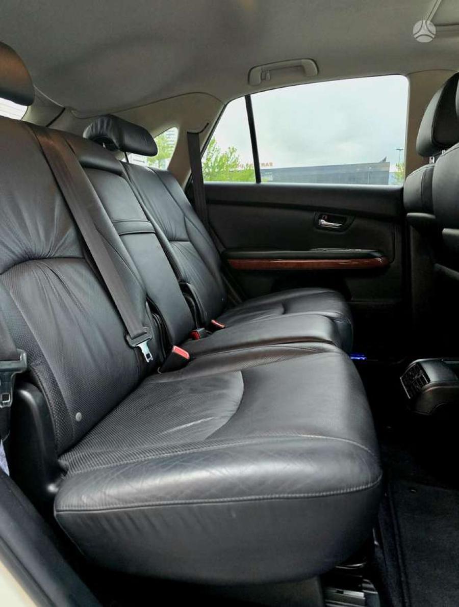 Balts Lexus RX 400h 2009 Tauragė, ar dzinēja tilpumu 3.30 L un nobraukumu 301 tūkst. km par 7200 €, foto 28 vietnē AUTOMOTO.COM.LV
