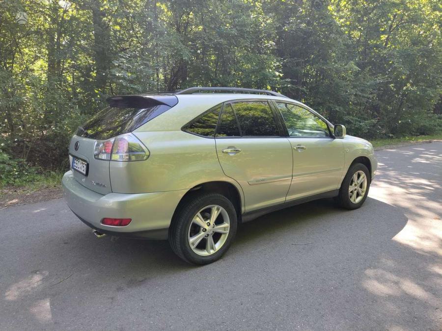 Yellow Lexus RX 400h 2008 in Kaunas, with an engine capacity of 0.00 L and mileage of 231 thousand km for 6300 €, photo 4 on AUTOMOTO.COM.LV