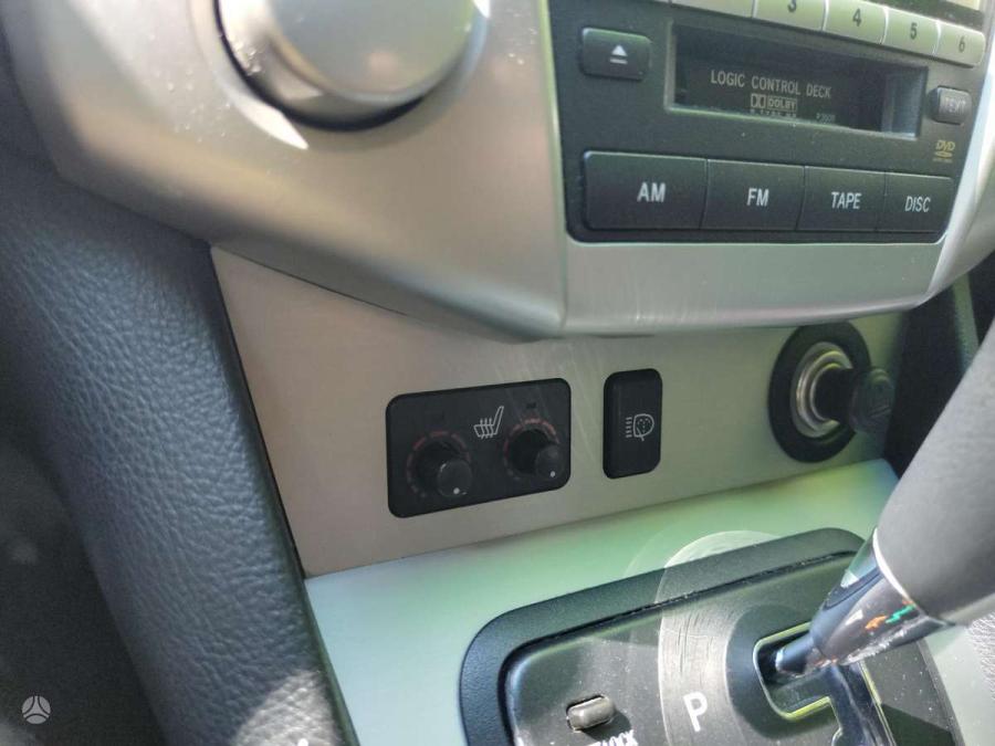 Yellow Lexus RX 400h 2008 in Kaunas, with an engine capacity of 0.00 L and mileage of 231 thousand km for 6300 €, photo 11 on AUTOMOTO.COM.LV