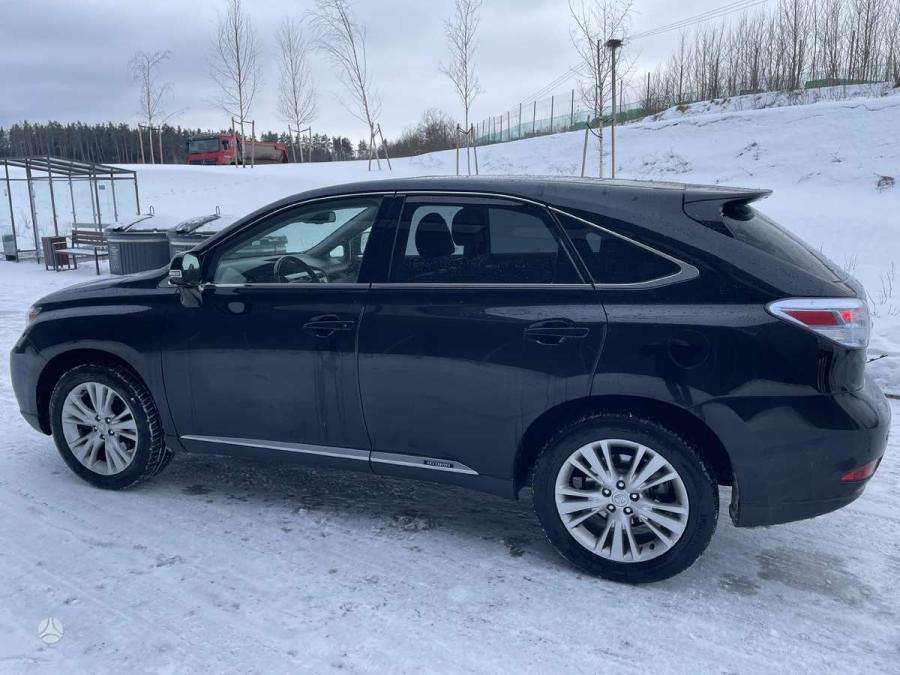 Black Lexus RX 450h 2009 in Vilnius, with an engine capacity of 3.50 L and mileage of 240 thousand km for 10000 €, photo 4 on AUTOMOTO.COM.LV