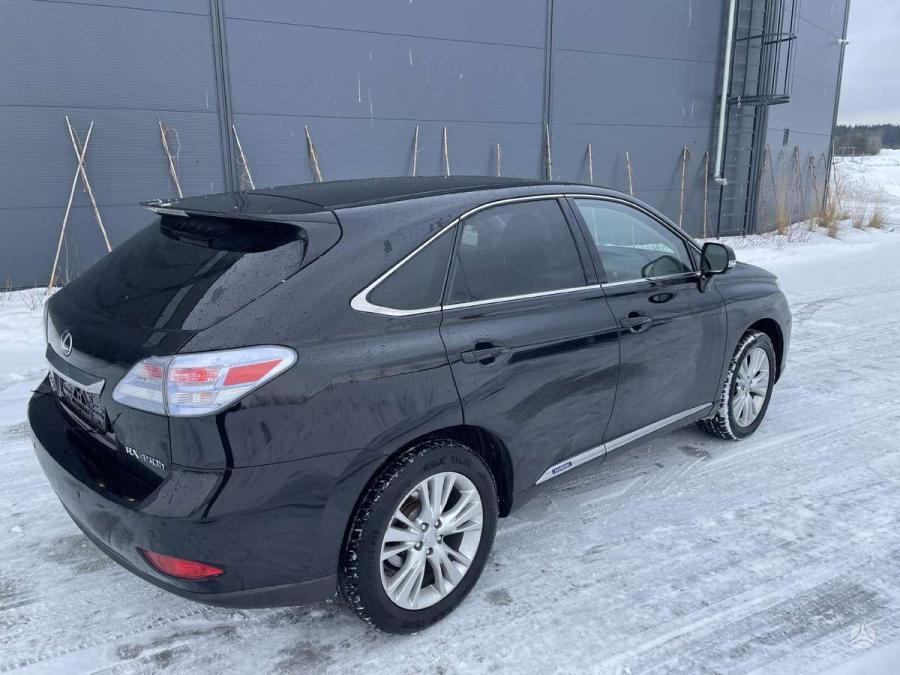 Black Lexus RX 450h 2009 in Vilnius, with an engine capacity of 3.50 L and mileage of 240 thousand km for 10000 €, photo 11 on AUTOMOTO.COM.LV