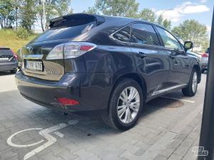 Black Lexus RX 450h 2009 in Vilnius, with an engine capacity of 3.50 L and mileage of 238 thousand km for 12400 €, photo 6 on AUTOMOTO.COM.LV