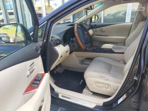 Black Lexus RX 450h 2009 in Vilnius, with an engine capacity of 3.50 L and mileage of 238 thousand km for 12400 €, photo 9 on AUTOMOTO.COM.LV