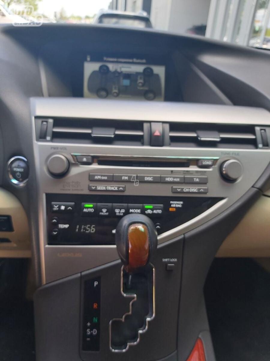 Black Lexus RX 450h 2009 in Vilnius, with an engine capacity of 3.50 L and mileage of 238 thousand km for 12400 €, photo 12 on AUTOMOTO.COM.LV