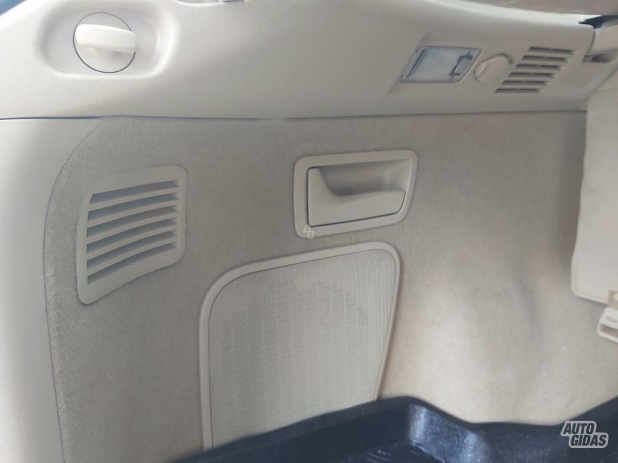 Black Lexus RX 450h 2009 in Vilnius, with an engine capacity of 3.50 L and mileage of 238 thousand km for 12400 €, photo 24 on AUTOMOTO.COM.LV