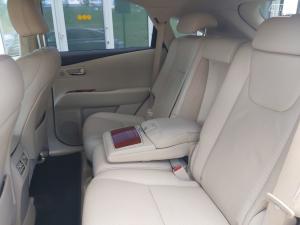Black Lexus RX 450h 2009 in Vilnius, with an engine capacity of 3.50 L and mileage of 238 thousand km for 12400 €, photo 26 on AUTOMOTO.COM.LV