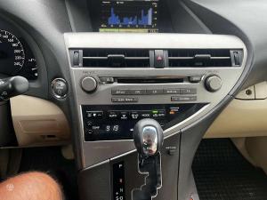Black Lexus RX 450h 2009 in Vilnius, with an engine capacity of 3.50 L and mileage of 232 thousand km for 7450 €, photo 14 on AUTOMOTO.COM.LV