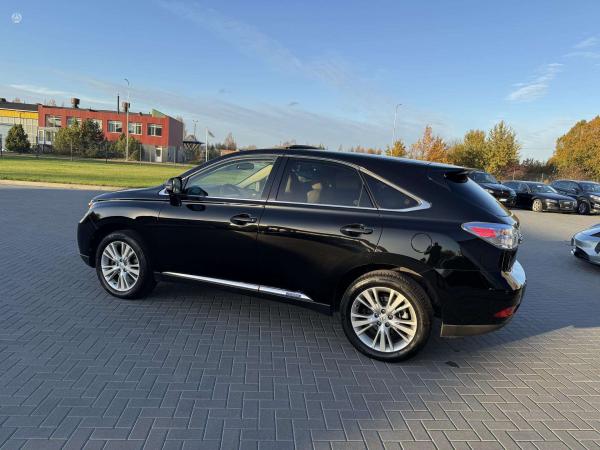 Black Lexus RX 450h 2009 in Telschi, with an engine capacity of 3.46 L and mileage of 270 thousand km for 10300 €, photo 4 on AUTOMOTO.COM.LV