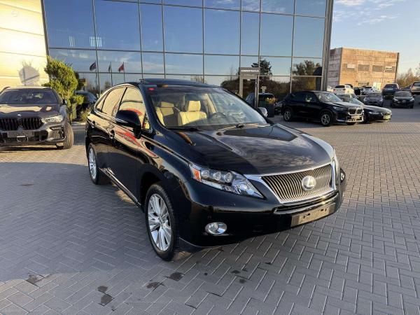 Black Lexus RX 450h 2009 in Telschi, with an engine capacity of 3.46 L and mileage of 270 thousand km for 10300 €, photo 10 on AUTOMOTO.COM.LV
