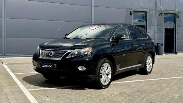Melns Lexus RX 450h 2010 Viļņa, ar dzinēja tilpumu 3.50 L un nobraukumu 370 tūkst. km par 10990 €, foto 1 vietnē AUTOMOTO.COM.LV