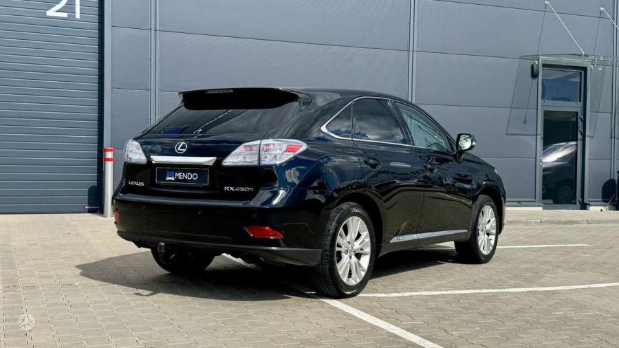 Черный Лексус RX 450h 2010 в Вильнюс, объемом двигателя 3.50 л и пробегом 370 тыс. км за 10990 €, фото 3 на AUTOMOTO.COM.LV
