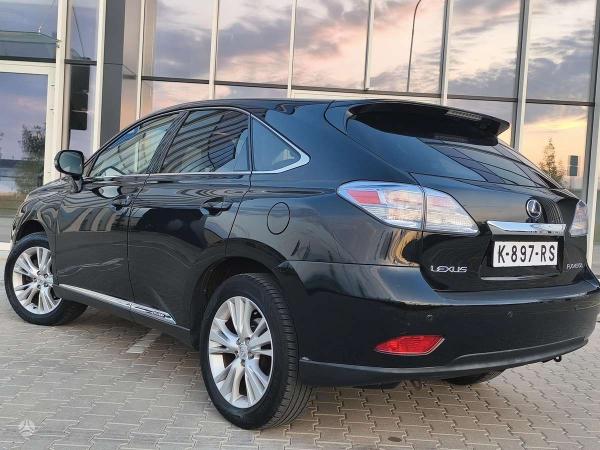 Melns Lexus RX 450h 2010 Viļņa, ar dzinēja tilpumu 3.50 L un nobraukumu 231 tūkst. km par 12950 €, foto 8 vietnē AUTOMOTO.COM.LV
