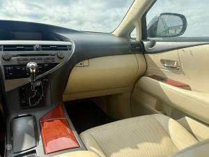Черный Лексус RX 450h 2010 в Вильнюс, объемом двигателя 3.50 л и пробегом 231 тыс. км за 6700 €, фото 14 на AUTOMOTO.COM.LV