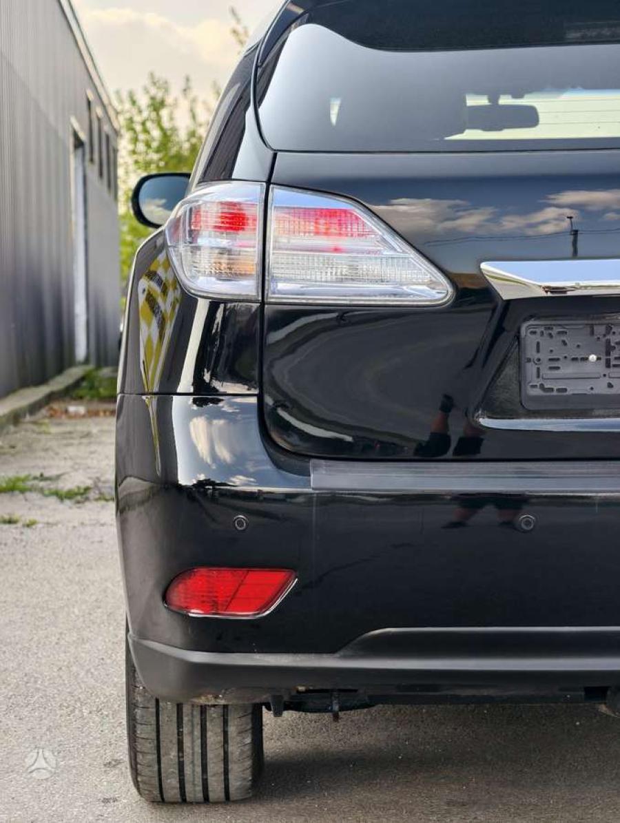 Melns Lexus RX 450h 2010 Šauļi, ar dzinēja tilpumu 3.46 L un nobraukumu 313 tūkst. km par 10900 €, foto 14 vietnē AUTOMOTO.COM.LV