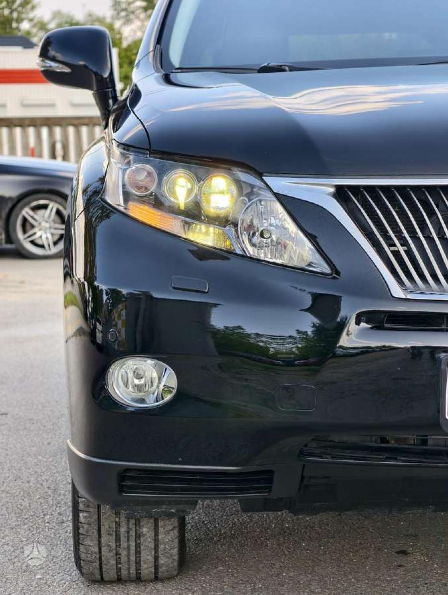 Melns Lexus RX 450h 2010 Šauļi, ar dzinēja tilpumu 3.46 L un nobraukumu 313 tūkst. km par 10900 €, foto 16 vietnē AUTOMOTO.COM.LV