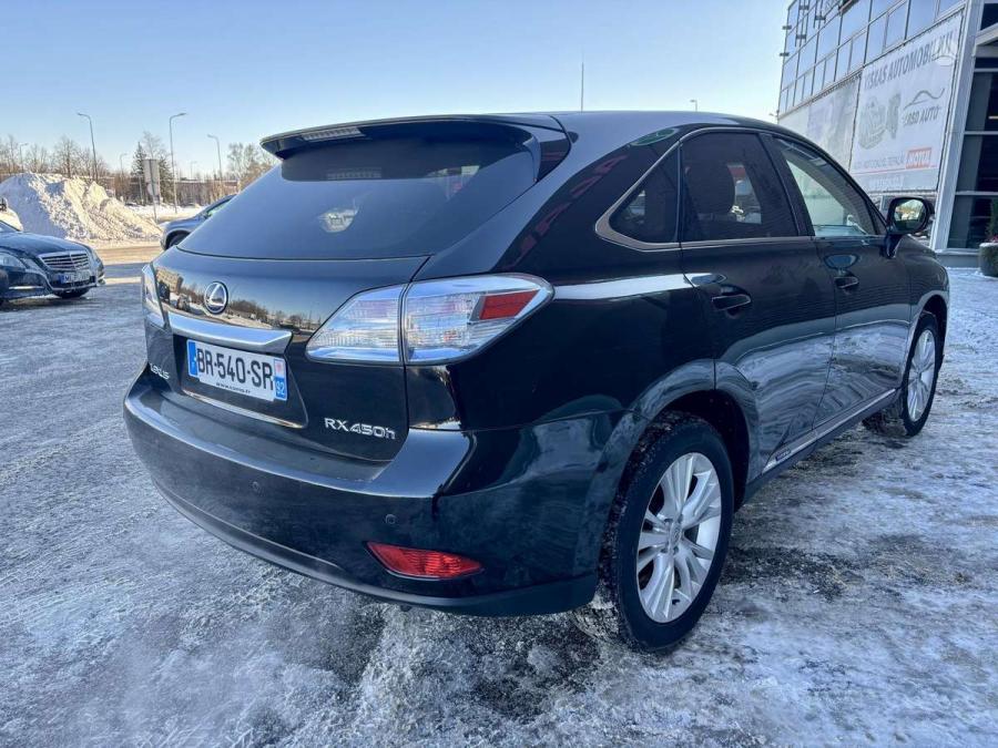 Melns Lexus RX 450h 2011 Tauragė, ar dzinēja tilpumu 3.46 L un nobraukumu 300 tūkst. km par 9900 €, foto 5 vietnē AUTOMOTO.COM.LV