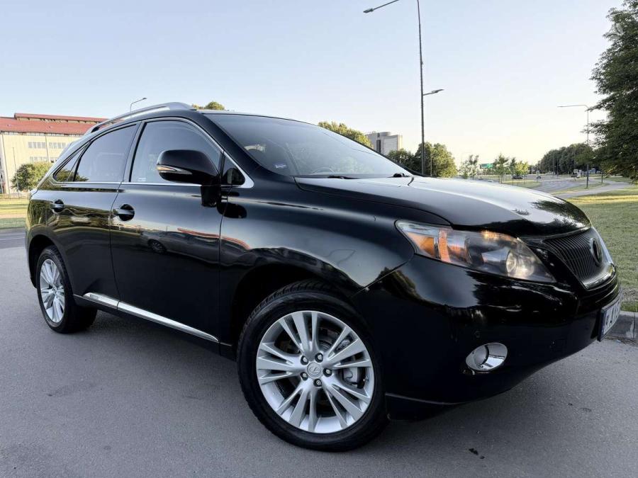 Melns Lexus RX 450h 2011 Kauņa, ar dzinēja tilpumu 3.50 L un nobraukumu 254 tūkst. km par 8950 €, foto 3 vietnē AUTOMOTO.COM.LV