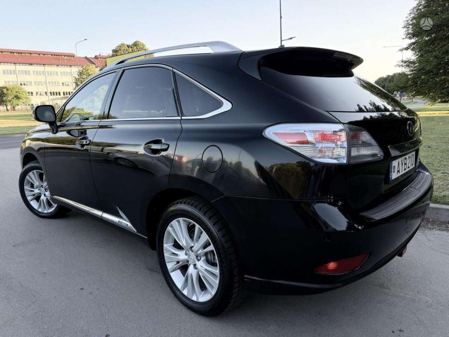 Melns Lexus RX 450h 2011 Kauņa, ar dzinēja tilpumu 3.50 L un nobraukumu 254 tūkst. km par 8950 €, foto 4 vietnē AUTOMOTO.COM.LV