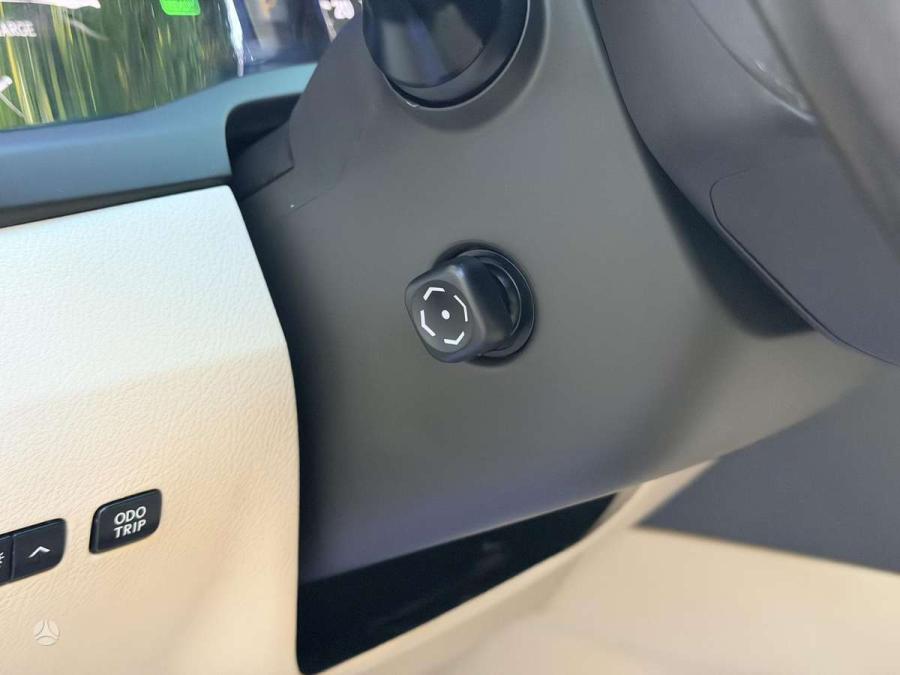 Black Lexus RX 450h 2011 in Vilnius, with an engine capacity of 3.46 L and mileage of 162 thousand km for 13250 €, photo 27 on AUTOMOTO.COM.LV