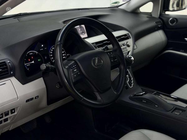 Black Lexus RX 450h 2011 in Vilnius, with an engine capacity of 3.46 L and mileage of 254 thousand km for 12500 €, photo 9 on AUTOMOTO.COM.LV