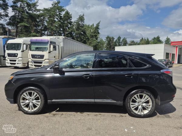 Black Lexus RX 450h 2011 in Trakai, with an engine capacity of 3.50 L and mileage of 415 thousand km for 11800 €, photo 3 on AUTOMOTO.COM.LV
