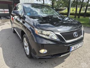 Black Lexus RX 450h 2011 in Trakai, with an engine capacity of 3.50 L and mileage of 415 thousand km for 11800 €, photo 7 on AUTOMOTO.COM.LV