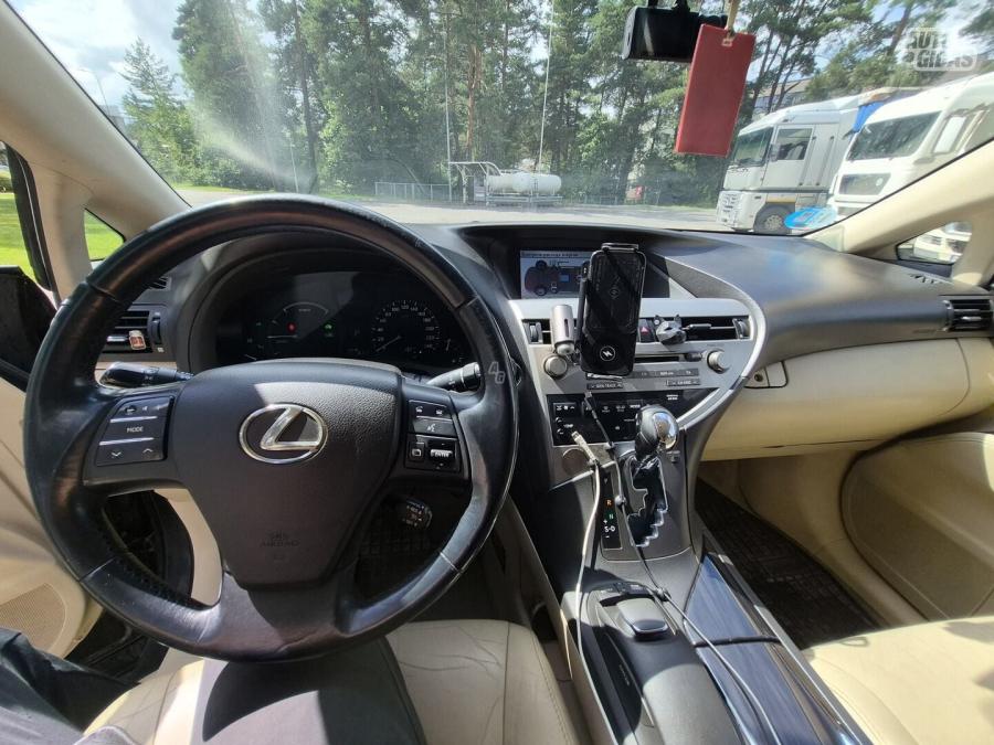 Black Lexus RX 450h 2011 in Trakai, with an engine capacity of 3.50 L and mileage of 415 thousand km for 11800 €, photo 10 on AUTOMOTO.COM.LV