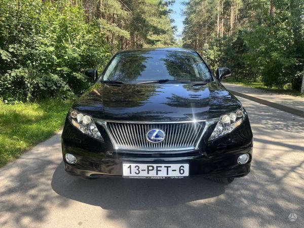 Black Lexus RX 450h 2011 in Vilnius, with an engine capacity of 3.46 L and mileage of 283 thousand km for 12750 €, photo 2 on AUTOMOTO.COM.LV