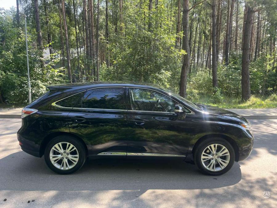 Melns Lexus RX 450h 2011 Viļņa, ar dzinēja tilpumu 3.46 L un nobraukumu 283 tūkst. km par 12750 €, foto 5 vietnē AUTOMOTO.COM.LV