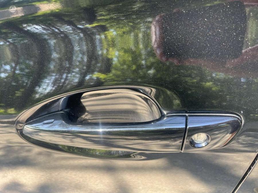 Melns Lexus RX 450h 2011 Viļņa, ar dzinēja tilpumu 3.46 L un nobraukumu 283 tūkst. km par 12750 €, foto 14 vietnē AUTOMOTO.COM.LV