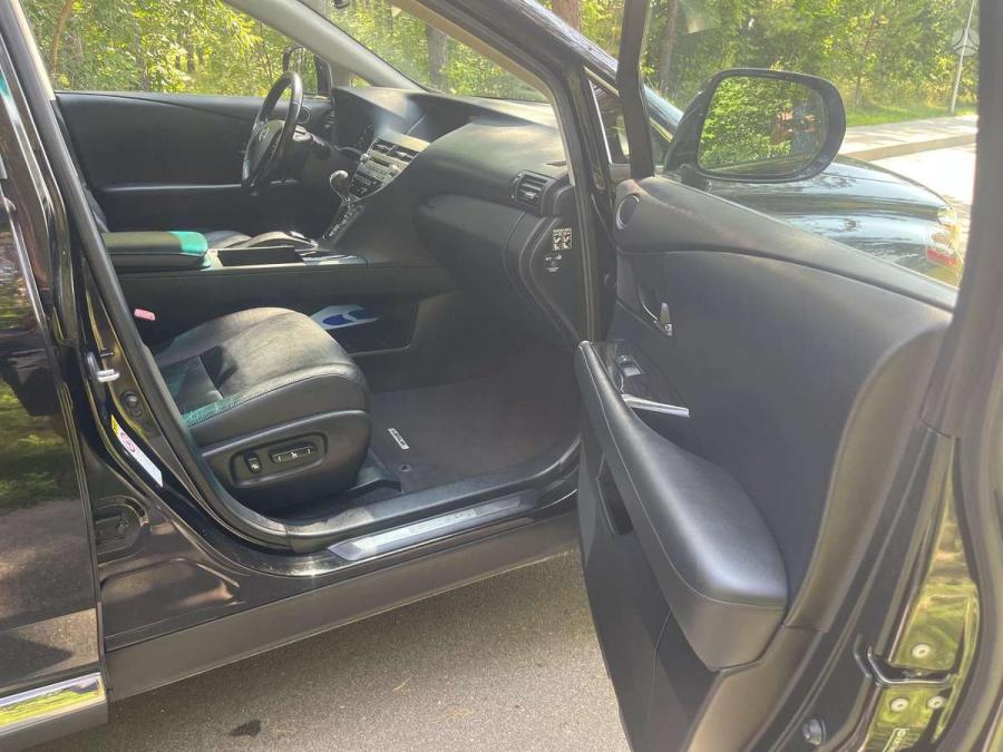 Melns Lexus RX 450h 2011 Viļņa, ar dzinēja tilpumu 3.46 L un nobraukumu 283 tūkst. km par 12750 €, foto 16 vietnē AUTOMOTO.COM.LV
