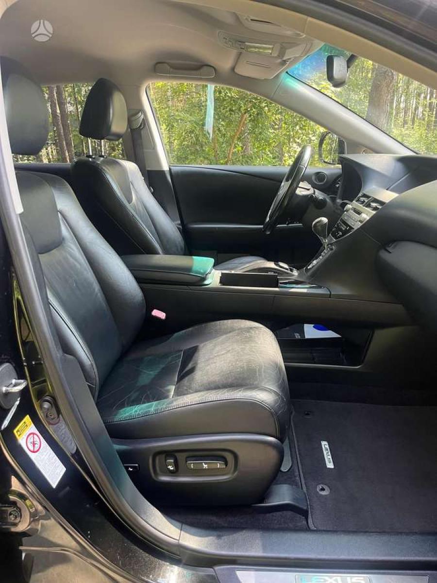 Melns Lexus RX 450h 2011 Viļņa, ar dzinēja tilpumu 3.46 L un nobraukumu 283 tūkst. km par 12750 €, foto 17 vietnē AUTOMOTO.COM.LV