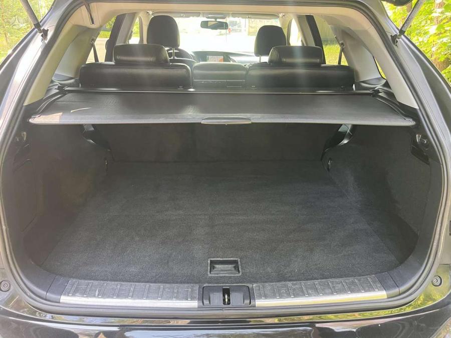 Melns Lexus RX 450h 2011 Viļņa, ar dzinēja tilpumu 3.46 L un nobraukumu 283 tūkst. km par 12750 €, foto 23 vietnē AUTOMOTO.COM.LV