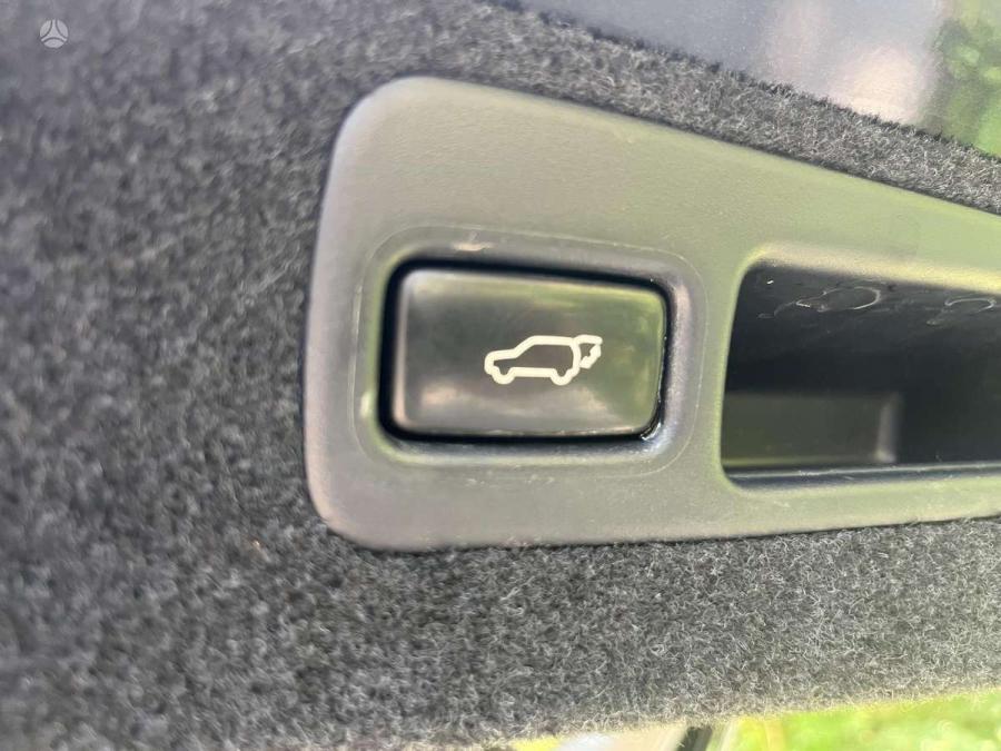 Melns Lexus RX 450h 2011 Viļņa, ar dzinēja tilpumu 3.46 L un nobraukumu 283 tūkst. km par 12750 €, foto 24 vietnē AUTOMOTO.COM.LV