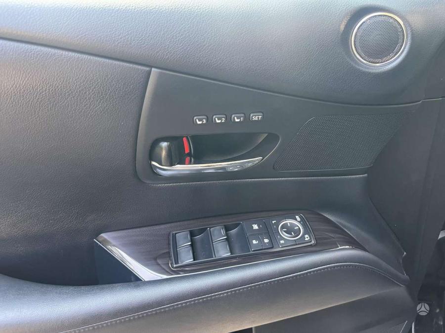 Melns Lexus RX 450h 2011 Viļņa, ar dzinēja tilpumu 3.46 L un nobraukumu 283 tūkst. km par 12750 €, foto 26 vietnē AUTOMOTO.COM.LV