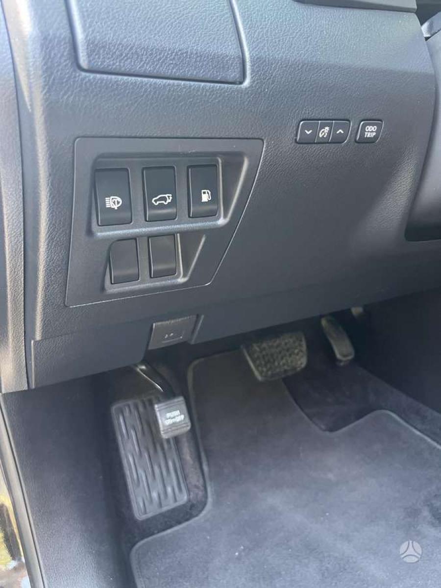 Melns Lexus RX 450h 2011 Viļņa, ar dzinēja tilpumu 3.46 L un nobraukumu 283 tūkst. km par 12750 €, foto 29 vietnē AUTOMOTO.COM.LV