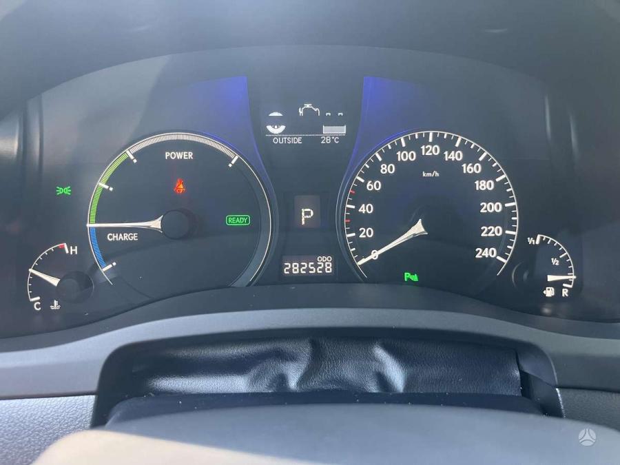 Melns Lexus RX 450h 2011 Viļņa, ar dzinēja tilpumu 3.46 L un nobraukumu 283 tūkst. km par 12750 €, foto 31 vietnē AUTOMOTO.COM.LV