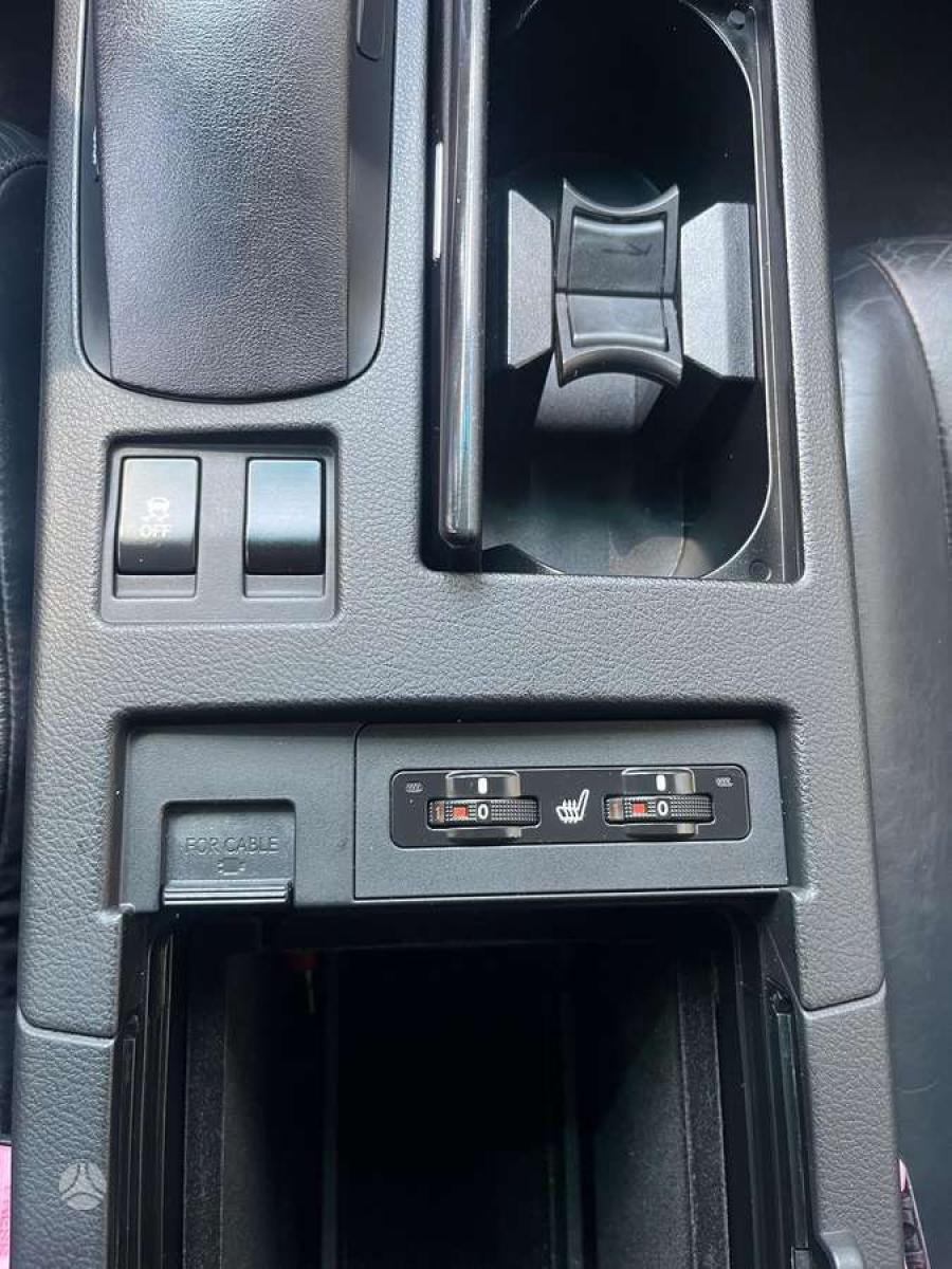Melns Lexus RX 450h 2011 Viļņa, ar dzinēja tilpumu 3.46 L un nobraukumu 283 tūkst. km par 12750 €, foto 36 vietnē AUTOMOTO.COM.LV