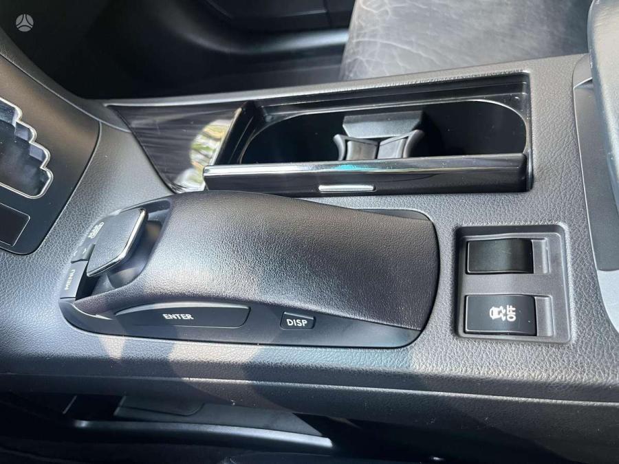 Melns Lexus RX 450h 2011 Viļņa, ar dzinēja tilpumu 3.46 L un nobraukumu 283 tūkst. km par 12750 €, foto 37 vietnē AUTOMOTO.COM.LV