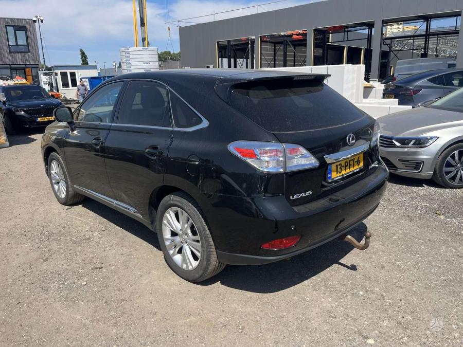 Melns Lexus RX 450h 2011 Viļņa, ar dzinēja tilpumu 3.46 L un nobraukumu 283 tūkst. km par 12750 €, foto 51 vietnē AUTOMOTO.COM.LV