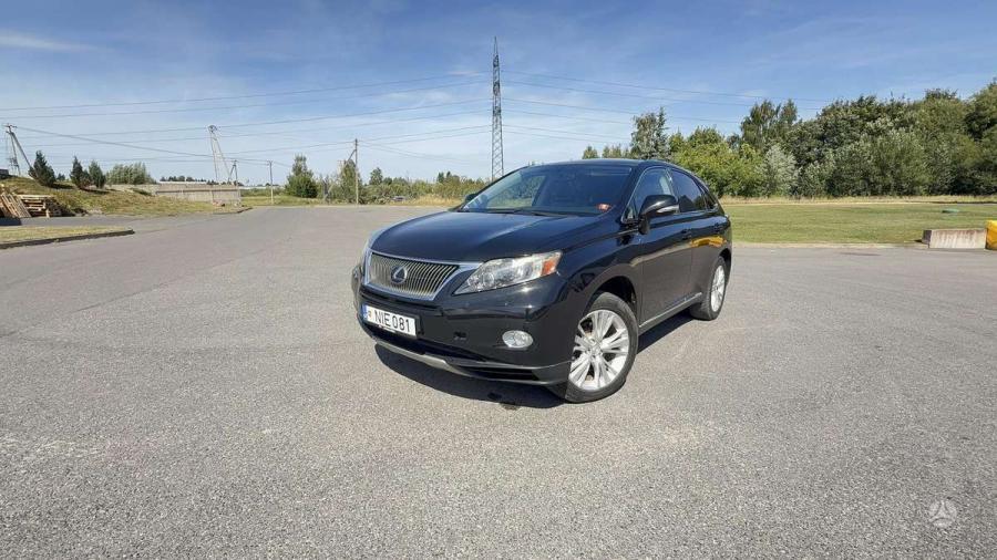 Melns Lexus RX 450h 2011 Viļņa, ar dzinēja tilpumu 3.46 L un nobraukumu 292 tūkst. km par 11300 €, foto 1 vietnē AUTOMOTO.COM.LV