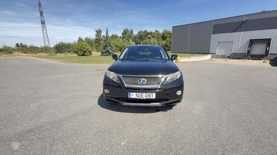 Melns Lexus RX 450h 2011 Viļņa, ar dzinēja tilpumu 3.46 L un nobraukumu 292 tūkst. km par 11300 €, foto 3 vietnē AUTOMOTO.COM.LV