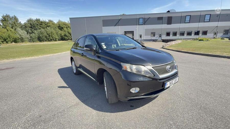 Melns Lexus RX 450h 2011 Viļņa, ar dzinēja tilpumu 3.46 L un nobraukumu 292 tūkst. km par 11300 €, foto 5 vietnē AUTOMOTO.COM.LV