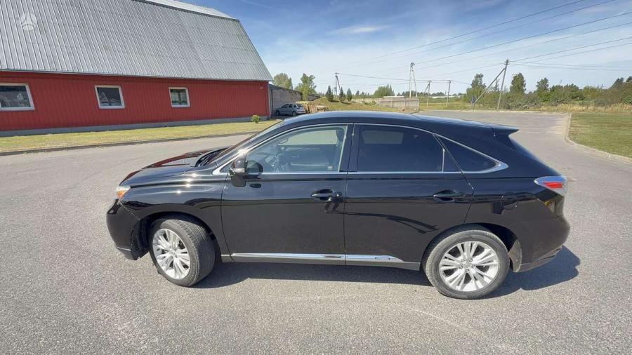 Melns Lexus RX 450h 2011 Viļņa, ar dzinēja tilpumu 3.46 L un nobraukumu 292 tūkst. km par 11300 €, foto 12 vietnē AUTOMOTO.COM.LV