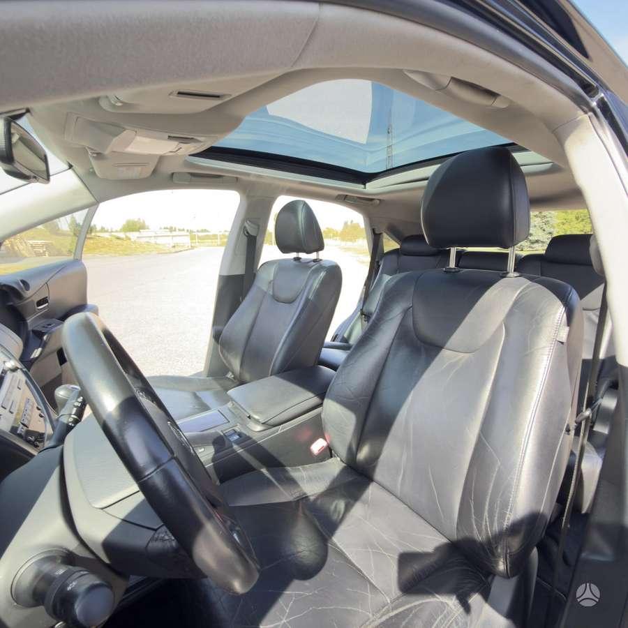 Melns Lexus RX 450h 2011 Viļņa, ar dzinēja tilpumu 3.46 L un nobraukumu 292 tūkst. km par 11300 €, foto 21 vietnē AUTOMOTO.COM.LV