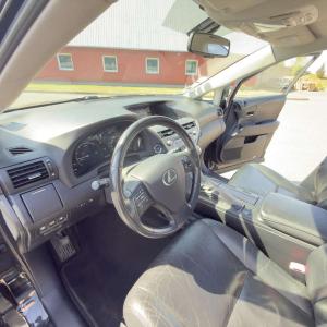 Melns Lexus RX 450h 2011 Viļņa, ar dzinēja tilpumu 3.46 L un nobraukumu 292 tūkst. km par 11300 €, foto 24 vietnē AUTOMOTO.COM.LV