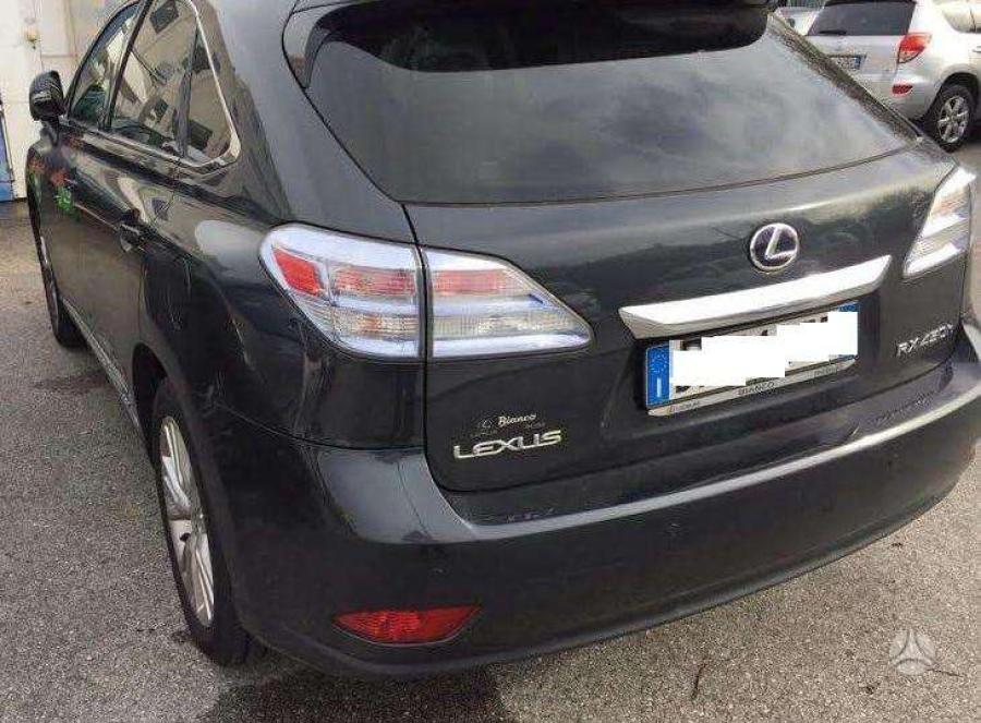 Melns Lexus RX 450h 2011 Viļņa, ar dzinēja tilpumu 3.46 L un nobraukumu 194 tūkst. km par 14999 €, foto 3 vietnē AUTOMOTO.COM.LV