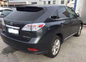 Melns Lexus RX 450h 2011 Viļņa, ar dzinēja tilpumu 3.46 L un nobraukumu 194 tūkst. km par 14999 €, foto 4 vietnē AUTOMOTO.COM.LV